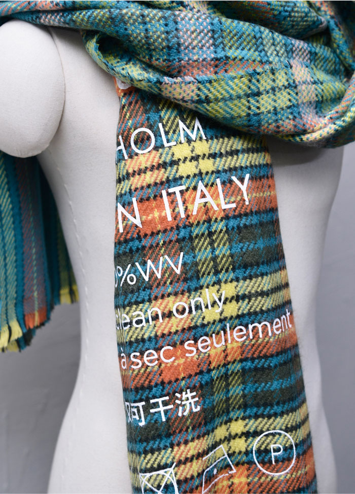 Accessories :: Scarves :: Sensuous Colorful Checker-Scarf 52